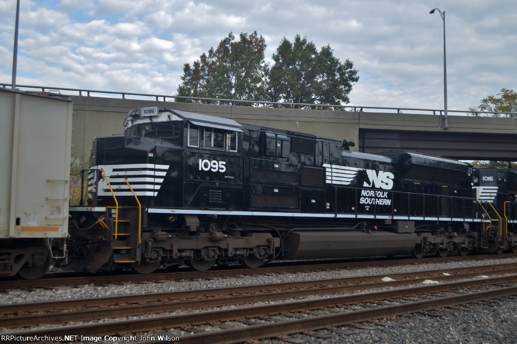 NS 1095